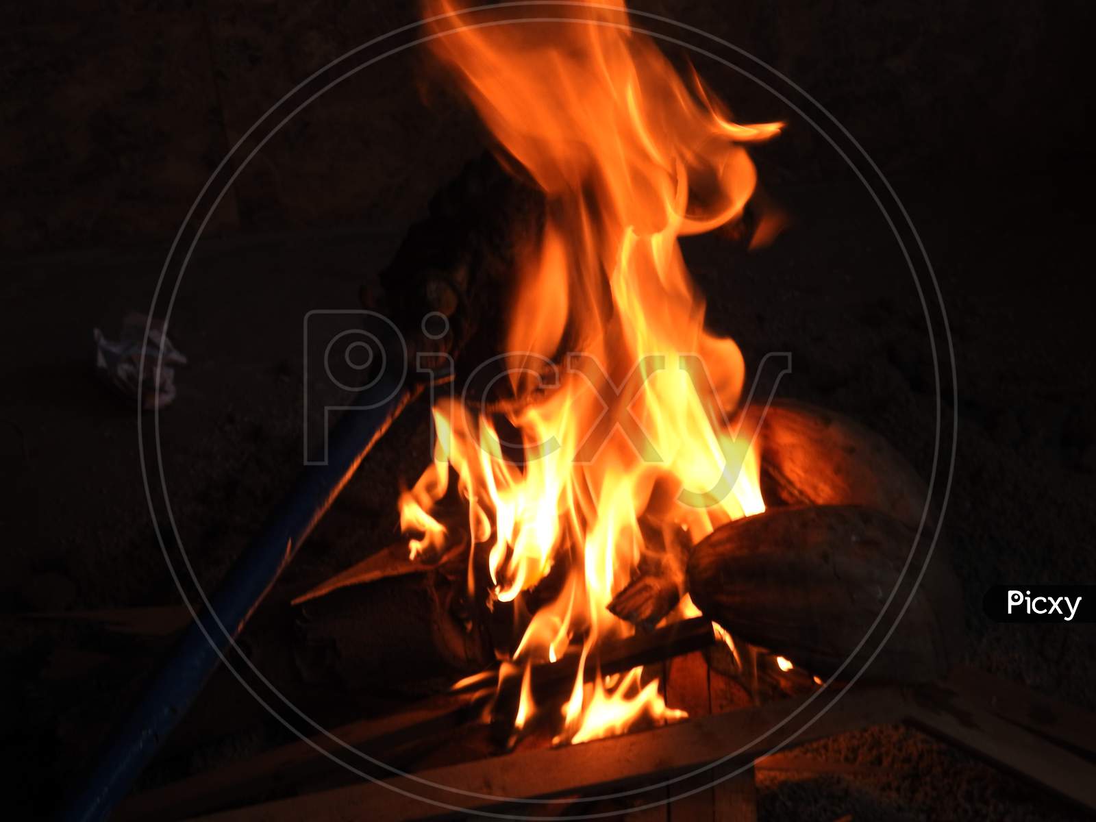 Image of Burning or grilled chicken making in a out house with wood ...