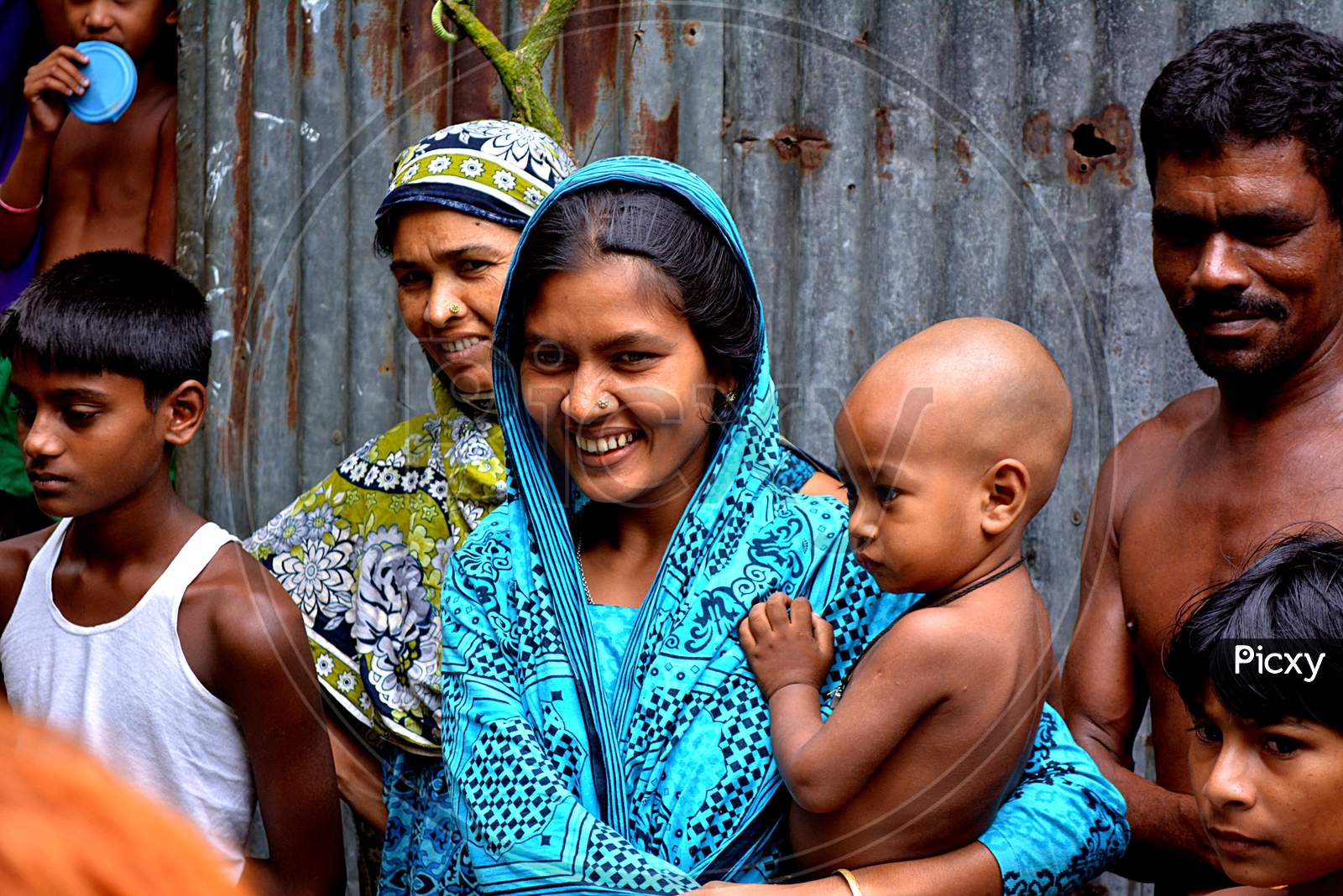 Image of INDIAN PEOPLE PIC-UE654707-Picxy