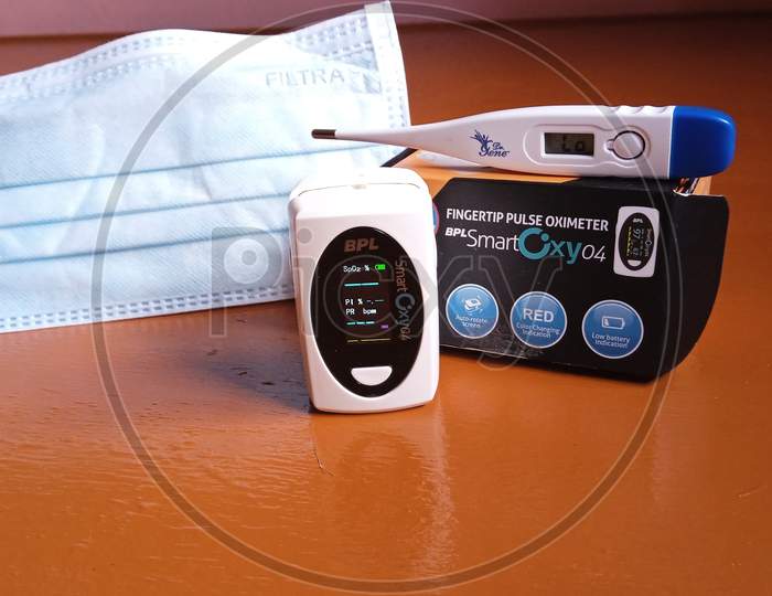 Image of Corona help things-YO772969-Picxy