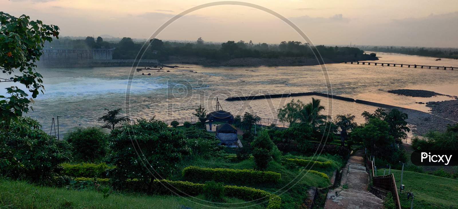 Image of Rajghat Dam, Waterfalls & River-EM274568-Picxy