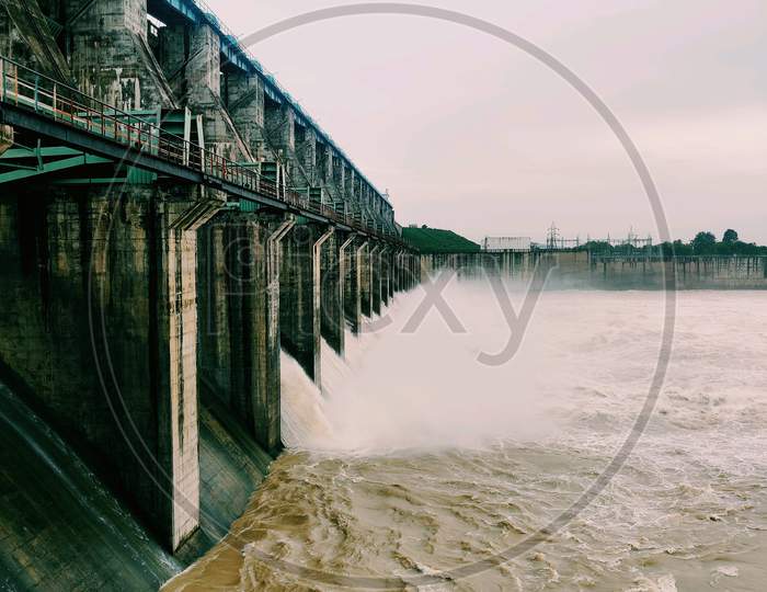 Image of Rajghat Dam, Waterfalls & River-PS899192-Picxy