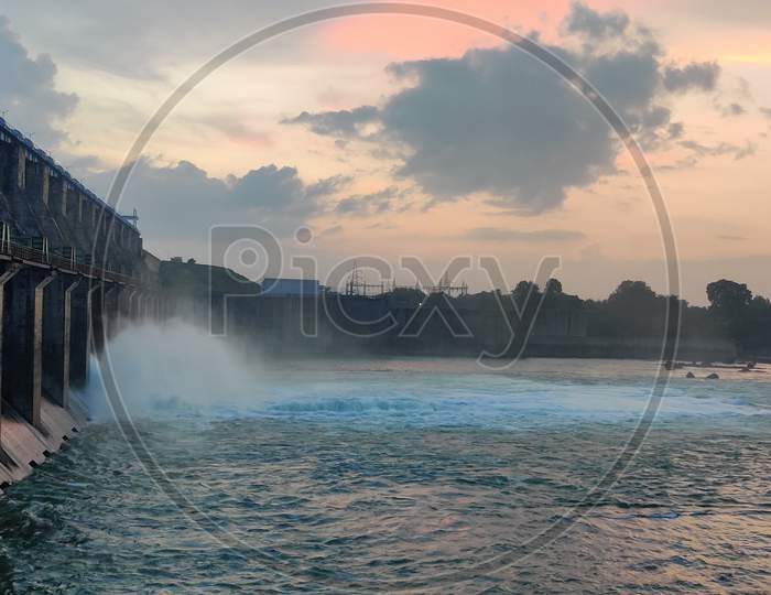 Image of Rajghat Dam, Waterfalls & River-BZ232575-Picxy
