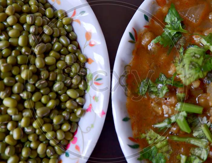Image of Boiled green gram or mung beans served in with bowl-WN880721-Picxy