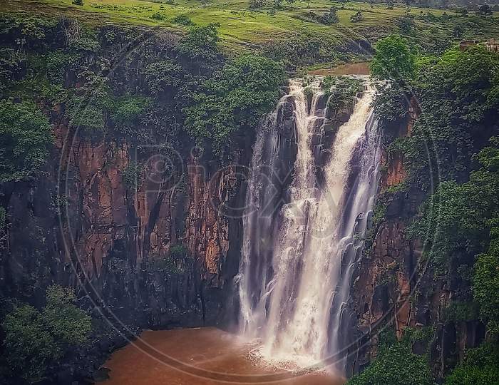 Image of Patalpani waterfall-IG338952-Picxy