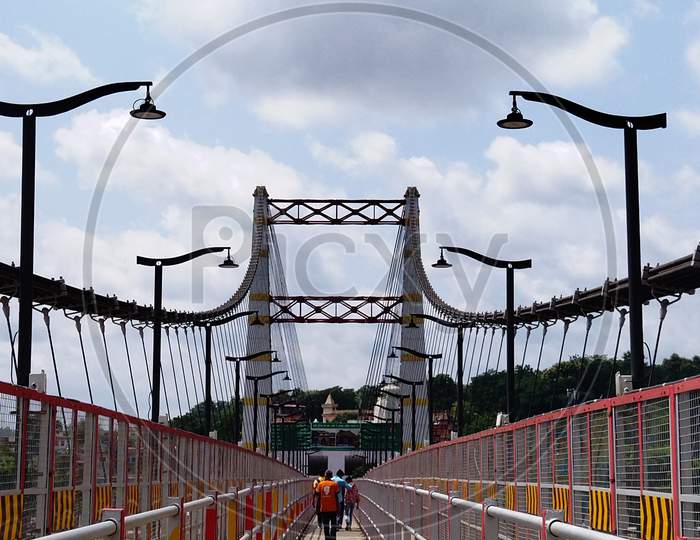 Image of janki setu bridge , rishikesh.-EO436138-Picxy