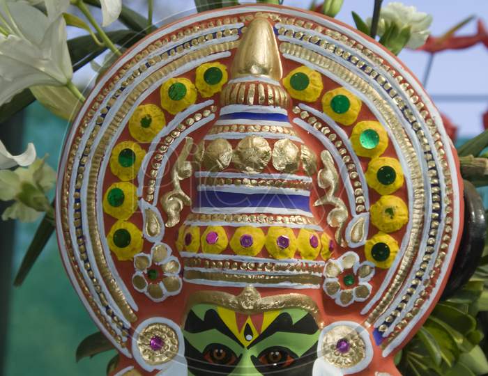 Image of Yakshagana Head Mask-ZV957242-Picxy